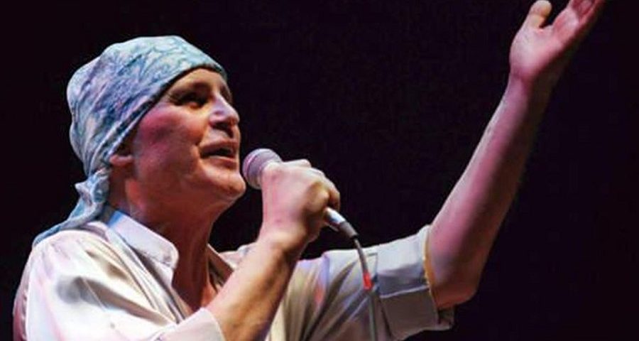 Homenajean a Leonardo Favio con un concierto especial en el Teatro ...